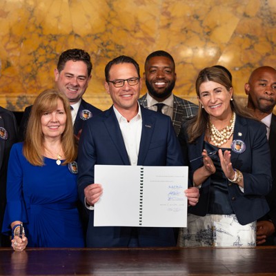 Gov. Shapiro signs distracted driving bill into law - City & State ...